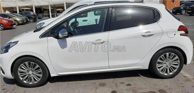 Location de voiture Econo Car | Voitures de location à Fès | Avito.ma