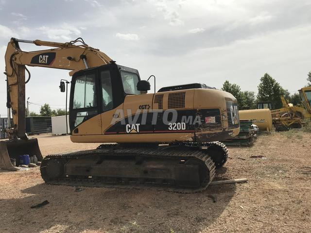 Poclain 320 | Engins BTP à Meknès | Avito.ma | undefined