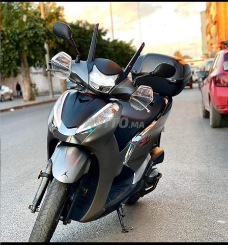 sh 300 smart | Motos à Casablanca | Avito.ma