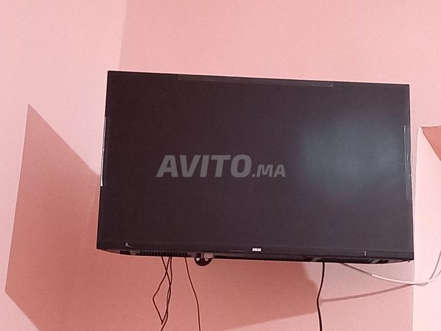 تلفاز 32 بوس باقي مزيانة ايكوليك عادية تلفزيون ب مراكش Avitoma