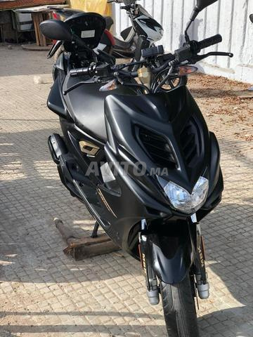 Aerox naked mbk | Motos à Casablanca | Avito.ma