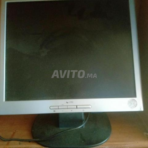 ecran hp a vendre en bon etat avec prix negociable | Ordinateurs de ...