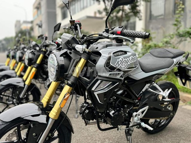 Becane RVX Neymar Sh Florence | Motos à Marrakech | Avito.ma