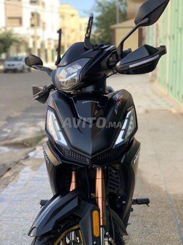 Becan spring x | Motos à Fès | Avito.ma