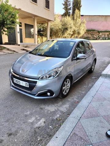 Peugeot 208 Diesel Manuelle 2019 à Meknès | Voitures d'occasion à ...