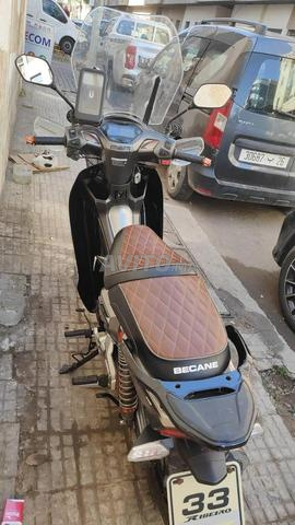 BECANE SH 2024 8100kms | Motos à Casablanca | Avito.ma
