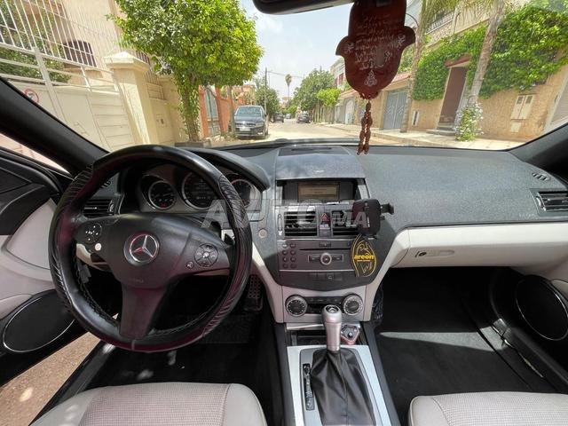 Mercedes C220 Avantgarde | Pack AMG| Très bon état | Voitures d ...