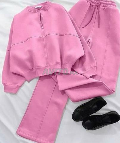 Survette Y2 | Vêtements à Salé | Avito.ma