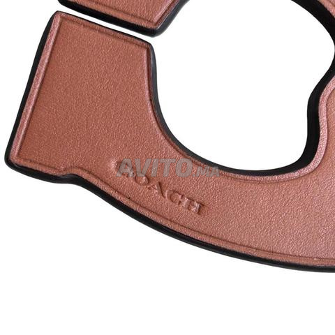 Porte-clés sac COACH New York Big C Varsity | Autres accessoires de ...