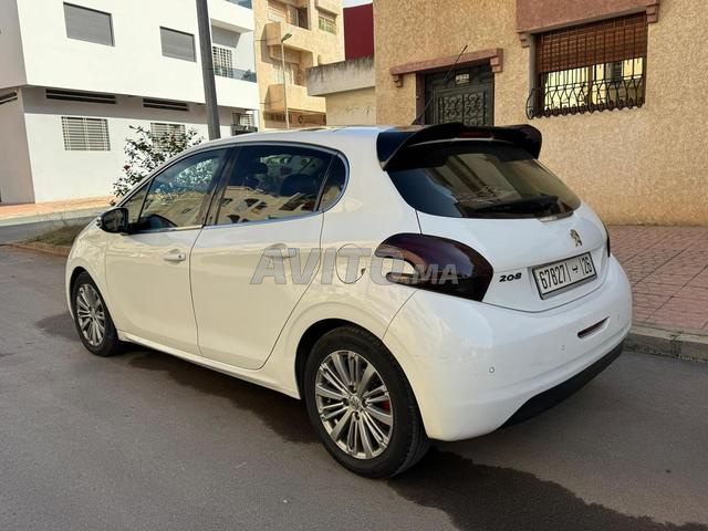 Peugeot 208 2018 Diesel | Voitures d'occasion à Temara | Avito.ma