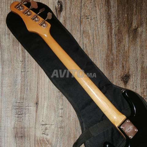 Superbe Guitare basse Stagg MB300 | Cordes à Casablanca | Avito.ma